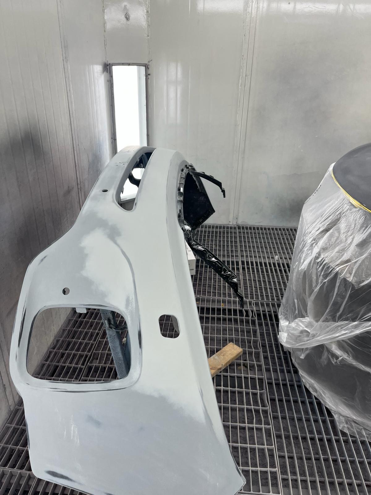 Spray painting – Spark Smash